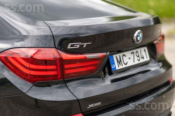 Black BMW 535 2014 in Riga, with an engine capacity of 3.00 L and mileage of 253 thousand km for 12850 €, photo 8 on AUTOMOTO.COM.LV