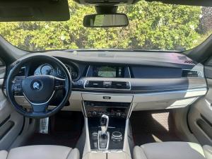 Black BMW 535 2014 in Riga, with an engine capacity of 3.00 L and mileage of 318 thousand km for 14490 €, photo 11 on AUTOMOTO.COM.LV