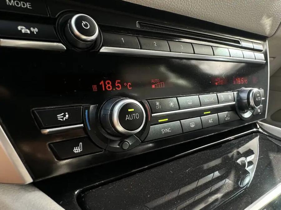 Black BMW 535 2014 in Riga, with an engine capacity of 3.00 L and mileage of 318 thousand km for 14490 €, photo 14 on AUTOMOTO.COM.LV