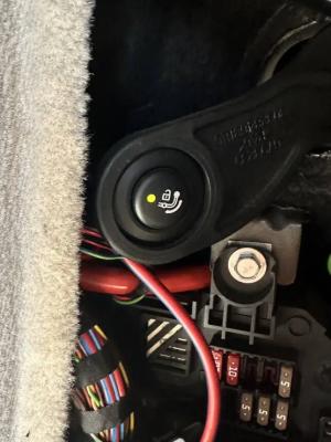 Black BMW 535 2014 in Riga, with an engine capacity of 3.00 L and mileage of 318 thousand km for 14490 €, photo 17 on AUTOMOTO.COM.LV