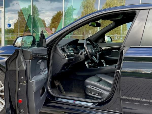 Black BMW 535 2014 in Riga, with an engine capacity of 3.00 L and mileage of 267 thousand km for 17490 €, photo 4 on AUTOMOTO.COM.LV