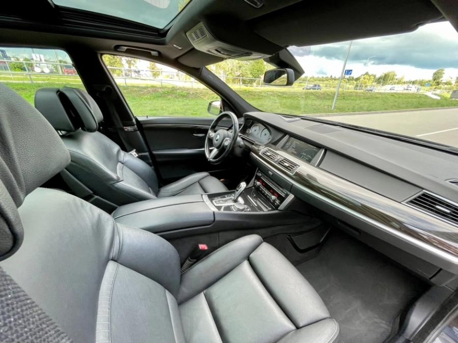 Black BMW 535 2014 in Riga, with an engine capacity of 3.00 L and mileage of 267 thousand km for 17490 €, photo 6 on AUTOMOTO.COM.LV