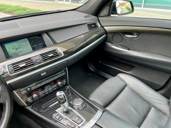 Black BMW 535 2014 in Riga, with an engine capacity of 3.00 L and mileage of 267 thousand km for 17490 €, photo 7 on AUTOMOTO.COM.LV
