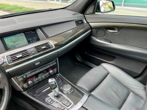 Black BMW 535 2014 in Riga, with an engine capacity of 3.00 L and mileage of 267 thousand km for 17490 €, photo 8 on AUTOMOTO.COM.LV