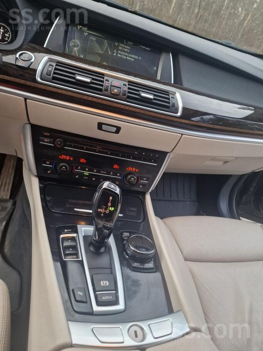 Black BMW 535 2014 in Riga, with an engine capacity of 3.00 L and mileage of 296 thousand km for 17000 €, photo 5 on AUTOMOTO.COM.LV