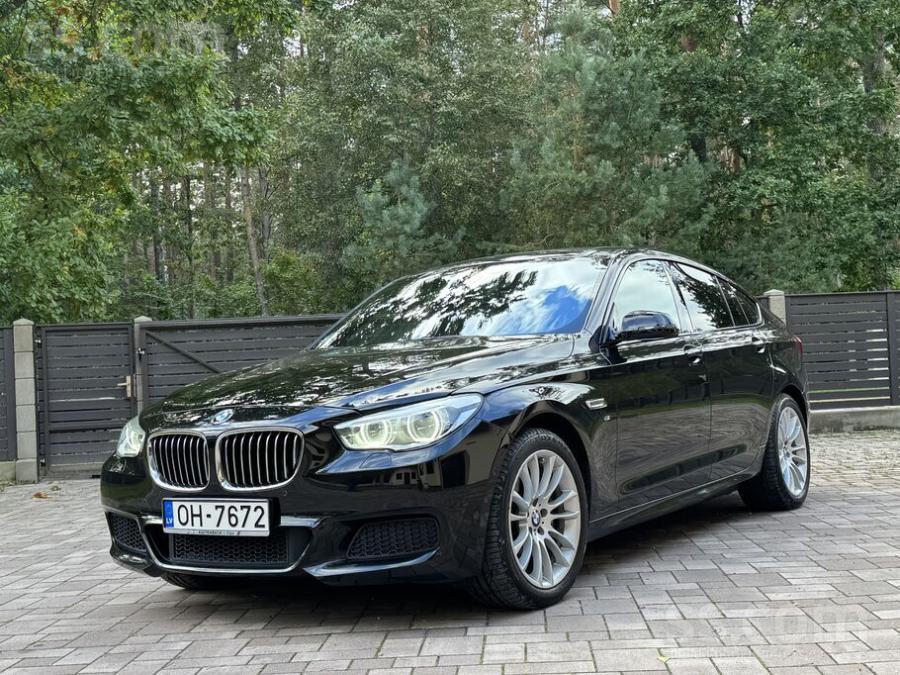 Black BMW 535 2016 in Riga, with an engine capacity of 3.00 L and mileage of 220 thousand km for 17950 €, photo 3 on AUTOMOTO.COM.LV