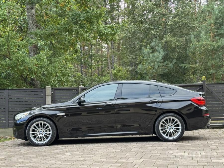 Black BMW 535 2016 in Riga, with an engine capacity of 3.00 L and mileage of 220 thousand km for 17950 €, photo 8 on AUTOMOTO.COM.LV