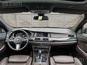 Black BMW 535 2016 in Riga, with an engine capacity of 3.00 L and mileage of 220 thousand km for 17950 €, photo 9 on AUTOMOTO.COM.LV