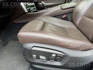 Black BMW 535 2016 in Riga, with an engine capacity of 3.00 L and mileage of 220 thousand km for 17950 €, photo 11 on AUTOMOTO.COM.LV
