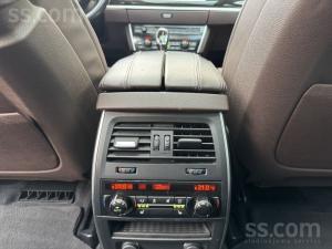 Black BMW 535 2016 in Riga, with an engine capacity of 3.00 L and mileage of 220 thousand km for 17950 €, photo 19 on AUTOMOTO.COM.LV