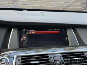 Black BMW 535 2016 in Riga, with an engine capacity of 3.00 L and mileage of 220 thousand km for 17950 €, photo 26 on AUTOMOTO.COM.LV