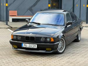 Melns BMW 535 1988 Jonava, ar dzinēja tilpumu 3.43 L un nobraukumu 281 tūkst. km par 8800 €, foto 6 vietnē AUTOMOTO.COM.LV