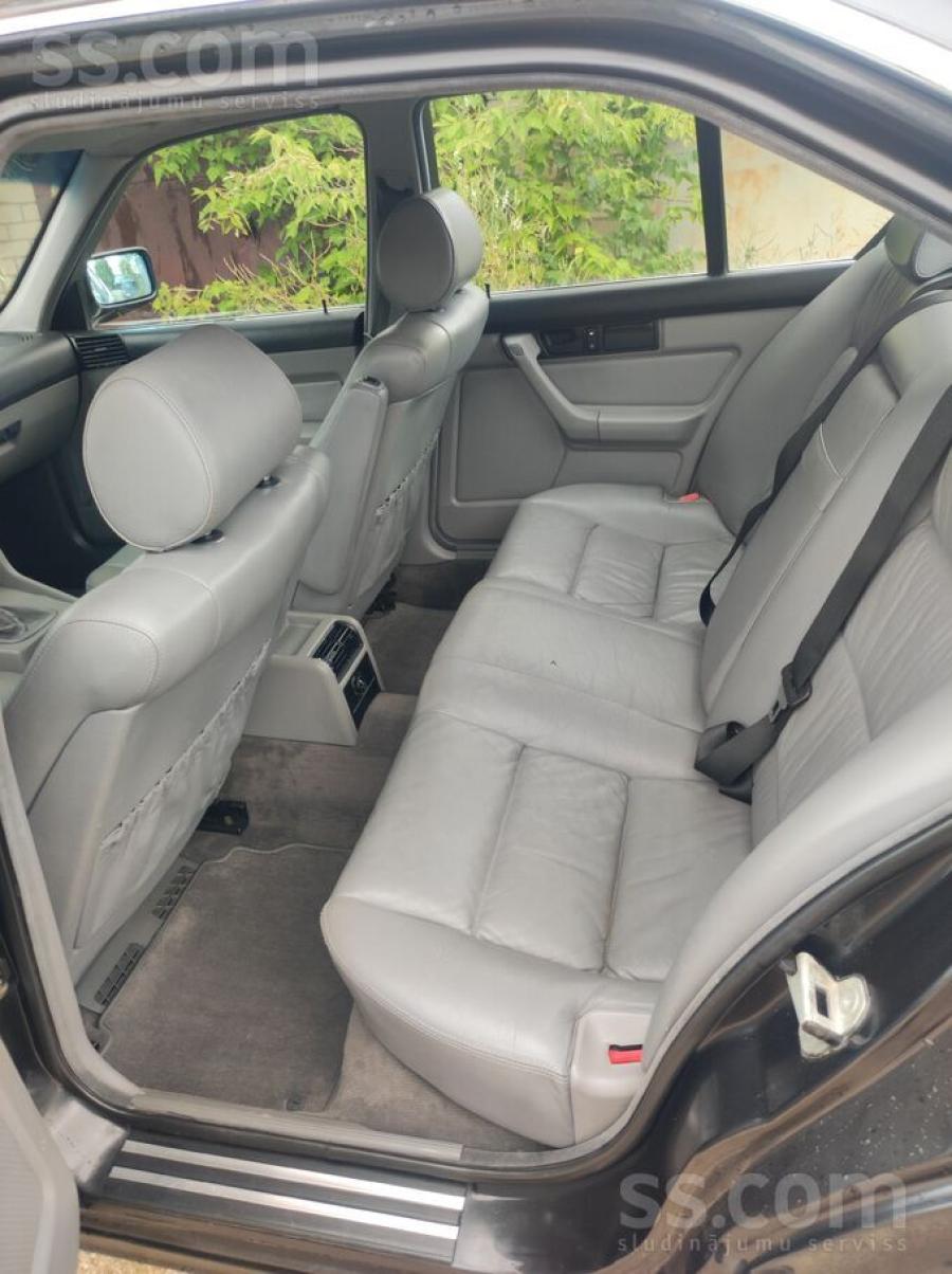 Melns BMW 535 1988 Daugavpils, ar dzinēja tilpumu 3.50 L un nobraukumu 300 tūkst. km par 7900 €, foto 8 vietnē AUTOMOTO.COM.LV
