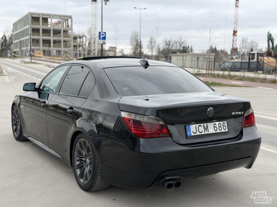 Black BMW 535 2004 in Vilnius, with an engine capacity of 3.00 L and mileage of 430 thousand km for 6200 €, photo 8 on AUTOMOTO.COM.LV