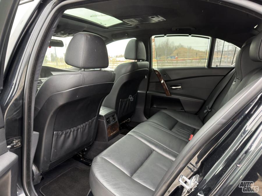 Black BMW 535 2004 in Vilnius, with an engine capacity of 3.00 L and mileage of 430 thousand km for 6200 €, photo 32 on AUTOMOTO.COM.LV