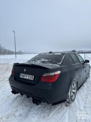 Melns BMW 535 2005 Viļņa, ar dzinēja tilpumu 3.00 L un nobraukumu 381 tūkst. km par 4500 €, foto 2 vietnē AUTOMOTO.COM.LV