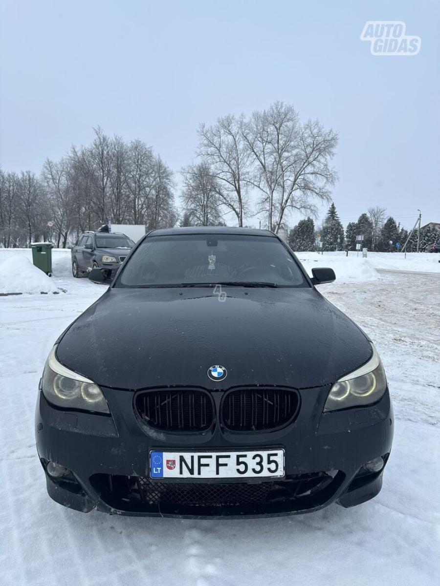 Melns BMW 535 2005 Viļņa, ar dzinēja tilpumu 3.00 L un nobraukumu 381 tūkst. km par 4500 €, foto 7 vietnē AUTOMOTO.COM.LV