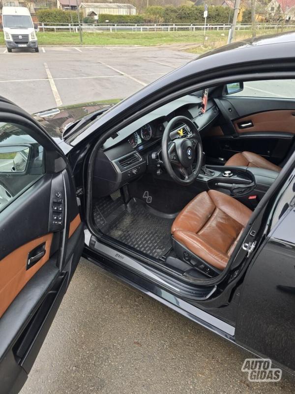Black BMW 535 2005 in Kaunas, with an engine capacity of 3.50 L and mileage of 474 thousand km for 3500 €, photo 5 on AUTOMOTO.COM.LV