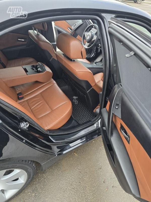 Black BMW 535 2005 in Kaunas, with an engine capacity of 3.50 L and mileage of 474 thousand km for 3500 €, photo 8 on AUTOMOTO.COM.LV