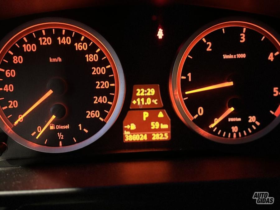 Black BMW 535 2005 in Vilnius, with an engine capacity of 3.00 L and mileage of 386 thousand km for 4555 €, photo 12 on AUTOMOTO.COM.LV