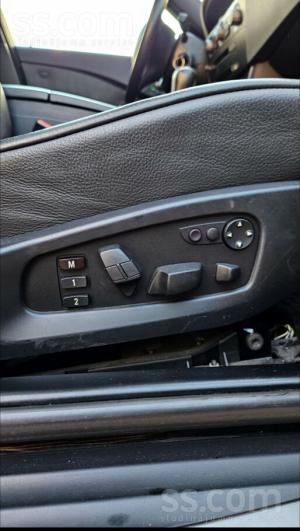 Black BMW 535 2005 in Klaipeda, with an engine capacity of 3.00 L and mileage of 329 thousand km for 5499 €, photo 13 on AUTOMOTO.COM.LV