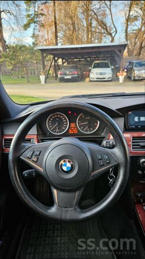 Black BMW 535 2005 in Klaipeda, with an engine capacity of 3.00 L and mileage of 329 thousand km for 5499 €, photo 18 on AUTOMOTO.COM.LV