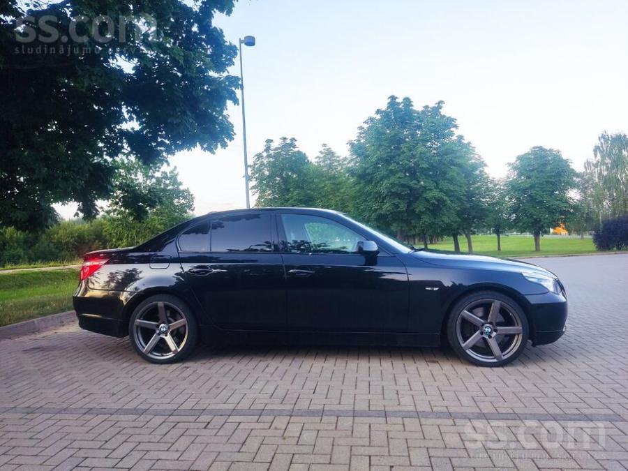Melns BMW 535 2005 Rīga, ar dzinēja tilpumu 3.00 L un nobraukumu 417 tūkst. km par 4700 €, foto 4 vietnē AUTOMOTO.COM.LV