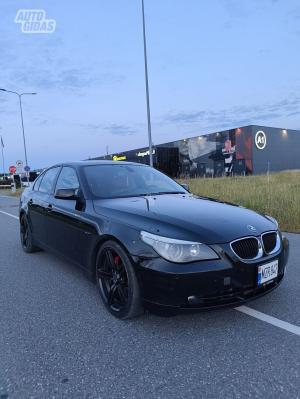 Melns BMW 535 2005 Kauņa, ar dzinēja tilpumu 3.00 L un nobraukumu 470 tūkst. km par 4100 €, foto  vietnē AUTOMOTO.COM.LV