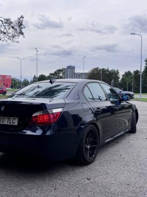 Melns BMW 535 2005 Tallina, ar dzinēja tilpumu 0.00 L un nobraukumu 0 tūkst. km par 7700 €, foto 20 vietnē AUTOMOTO.COM.LV