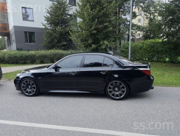 Black BMW 535 2005 in Riga, with an engine capacity of 3.00 L and mileage of 0 thousand km for 4790 €, photo 6 on AUTOMOTO.COM.LV