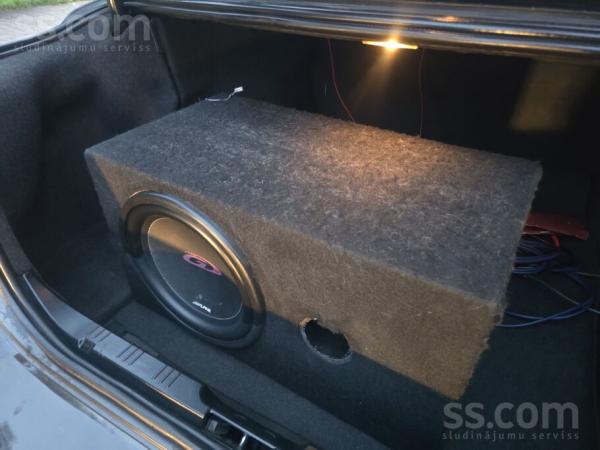 Black BMW 535 2005 in Riga, with an engine capacity of 3.00 L and mileage of 0 thousand km for 4790 €, photo 8 on AUTOMOTO.COM.LV