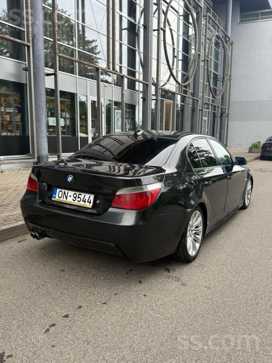 Black BMW 535 2006 in Riga, with an engine capacity of 3.00 L and mileage of 0 thousand km for 5500 €, photo 4 on AUTOMOTO.COM.LV