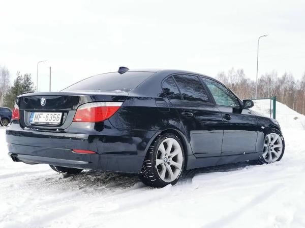 Black BMW 535 2007 in Kuldiga, with an engine capacity of 3.00 L and mileage of 452 thousand km for 4700 €, photo 2 on AUTOMOTO.COM.LV