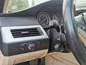 Black BMW 535 2007 in Kuldiga, with an engine capacity of 3.00 L and mileage of 452 thousand km for 4700 €, photo 13 on AUTOMOTO.COM.LV