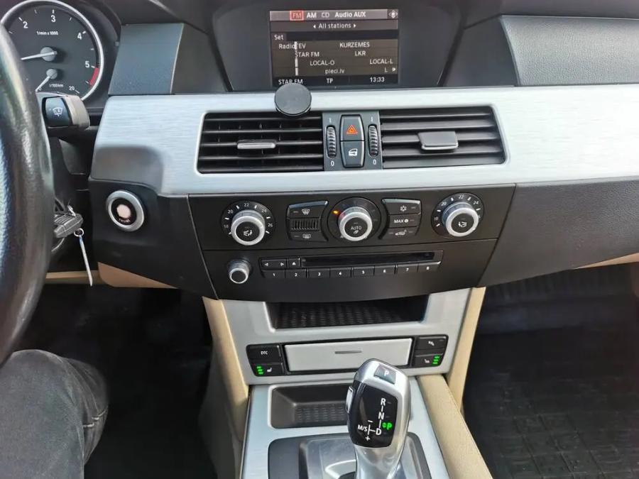 Black BMW 535 2007 in Kuldiga, with an engine capacity of 3.00 L and mileage of 452 thousand km for 4700 €, photo 15 on AUTOMOTO.COM.LV