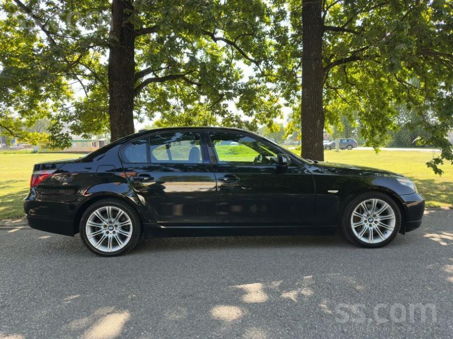 Black BMW 535 2007 in Riga, with an engine capacity of 3.00 L and mileage of 335 thousand km for 6000 €, photo 4 on AUTOMOTO.COM.LV