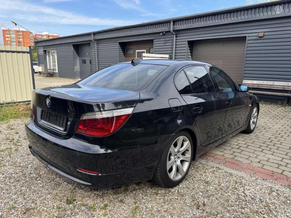 Black BMW 535 2007 in Alytus, with an engine capacity of 3.00 L and mileage of 405 thousand km for 3350 €, photo 5 on AUTOMOTO.COM.LV