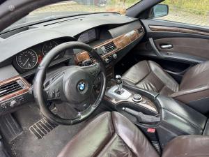 Black BMW 535 2007 in Alytus, with an engine capacity of 3.00 L and mileage of 405 thousand km for 3350 €, photo 8 on AUTOMOTO.COM.LV