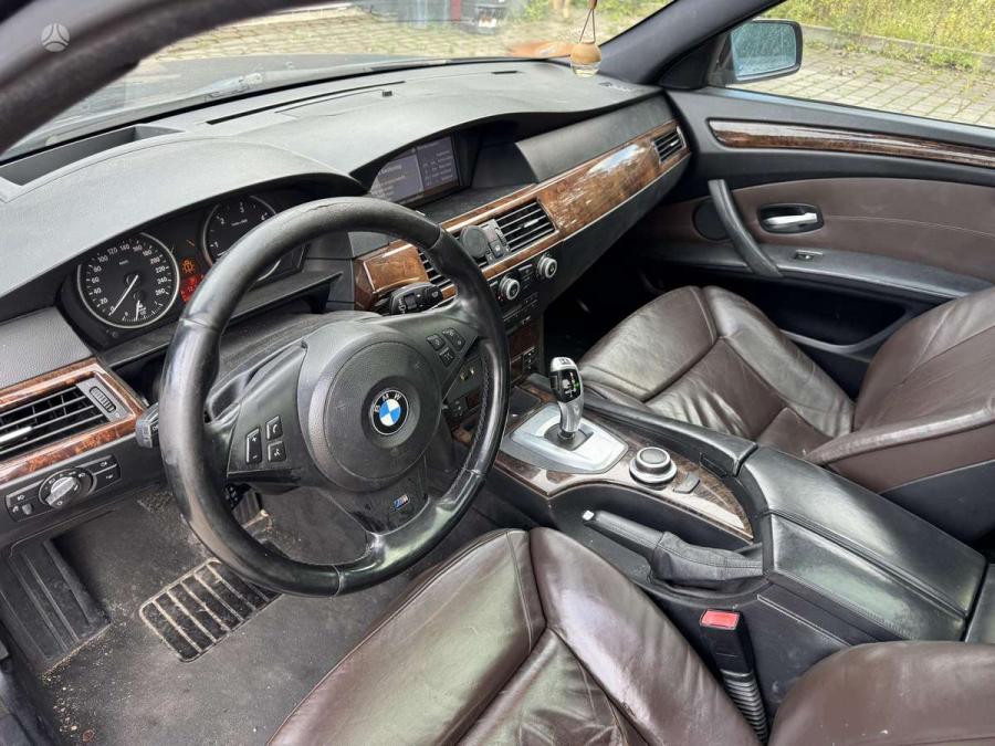 Black BMW 535 2007 in Alytus, with an engine capacity of 3.00 L and mileage of 405 thousand km for 3350 €, photo 8 on AUTOMOTO.COM.LV