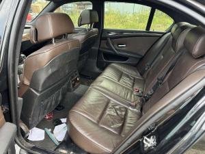 Black BMW 535 2007 in Alytus, with an engine capacity of 3.00 L and mileage of 405 thousand km for 3350 €, photo 11 on AUTOMOTO.COM.LV