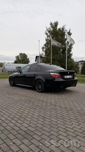 Черный БМВ 535 2007 в Рига, объемом двигателя 3.00 л и пробегом 383 тыс. км за 9035 €, фото 4 на AUTOMOTO.COM.LV