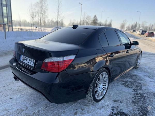 Melns BMW 535 2008 Viļņa, ar dzinēja tilpumu 3.00 L un nobraukumu 350 tūkst. km par 7350 €, foto 9 vietnē AUTOMOTO.COM.LV