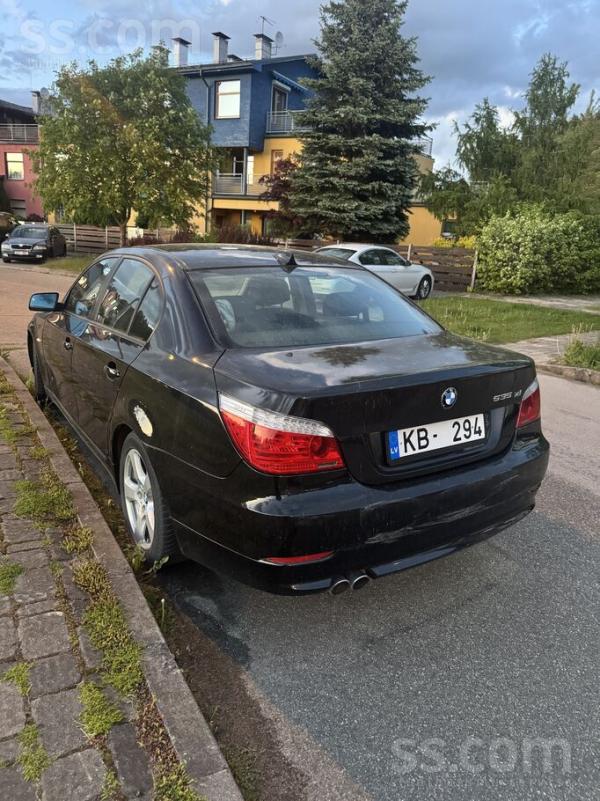Melns BMW 535 2008 Rīga, ar dzinēja tilpumu 3.00 L un nobraukumu 90 tūkst. km par 6000 €, foto 3 vietnē AUTOMOTO.COM.LV