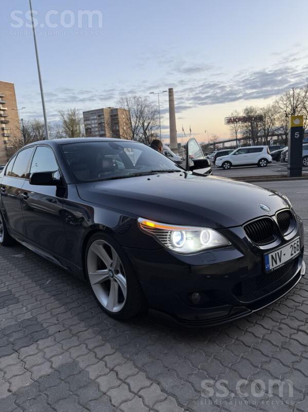 Melns BMW 535 2008 Rīga, ar dzinēja tilpumu 3.00 L un nobraukumu 490 tūkst. km par 13999 €, foto 1 vietnē AUTOMOTO.COM.LV