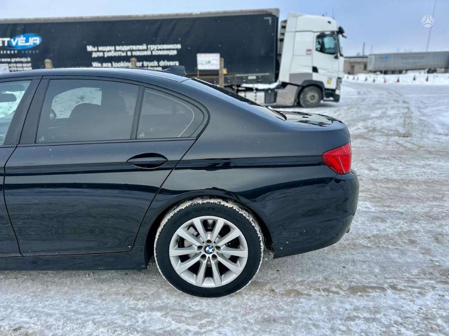 Melns BMW 535 2010 Šauļi, ar dzinēja tilpumu 2.99 L un nobraukumu 245 tūkst. km par 10400 €, foto 10 vietnē AUTOMOTO.COM.LV