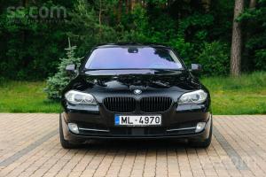Black BMW 535 2010 in Riga, with an engine capacity of 3.00 L and mileage of 280 thousand km for 12000 €, photo 4 on AUTOMOTO.COM.LV