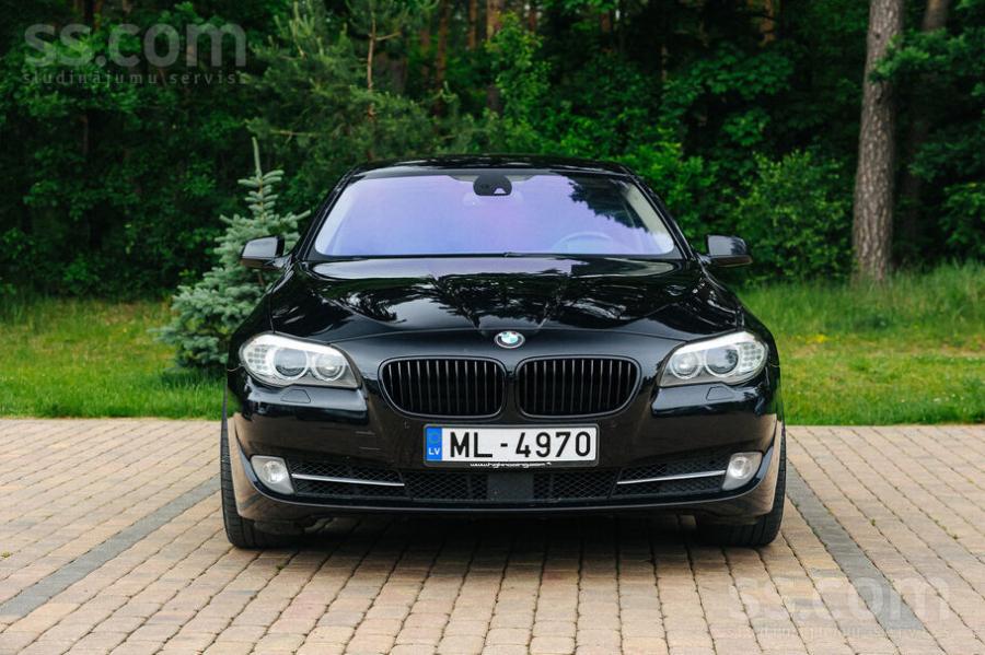 Black BMW 535 2010 in Riga, with an engine capacity of 3.00 L and mileage of 280 thousand km for 12000 €, photo 4 on AUTOMOTO.COM.LV