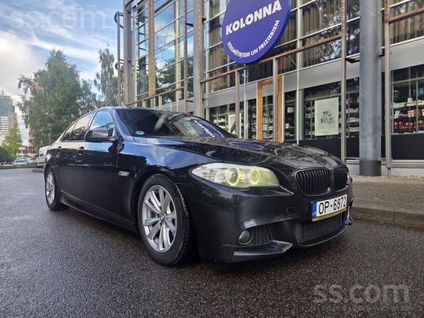 Black BMW 535 2010 in Riga, with an engine capacity of 3.00 L and mileage of 0 thousand km for 10500 €, photo 2 on AUTOMOTO.COM.LV