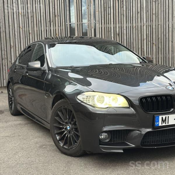 Black BMW 535 2011 in Riga, with an engine capacity of 3.00 L and mileage of 229 thousand km for 8700 €, photo 2 on AUTOMOTO.COM.LV