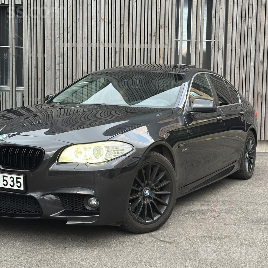 Black BMW 535 2011 in Riga, with an engine capacity of 3.00 L and mileage of 229 thousand km for 8700 €, photo 5 on AUTOMOTO.COM.LV